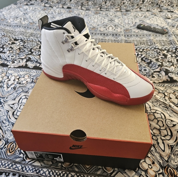 Jordan | Shoes | Cherry 2s | Poshmark